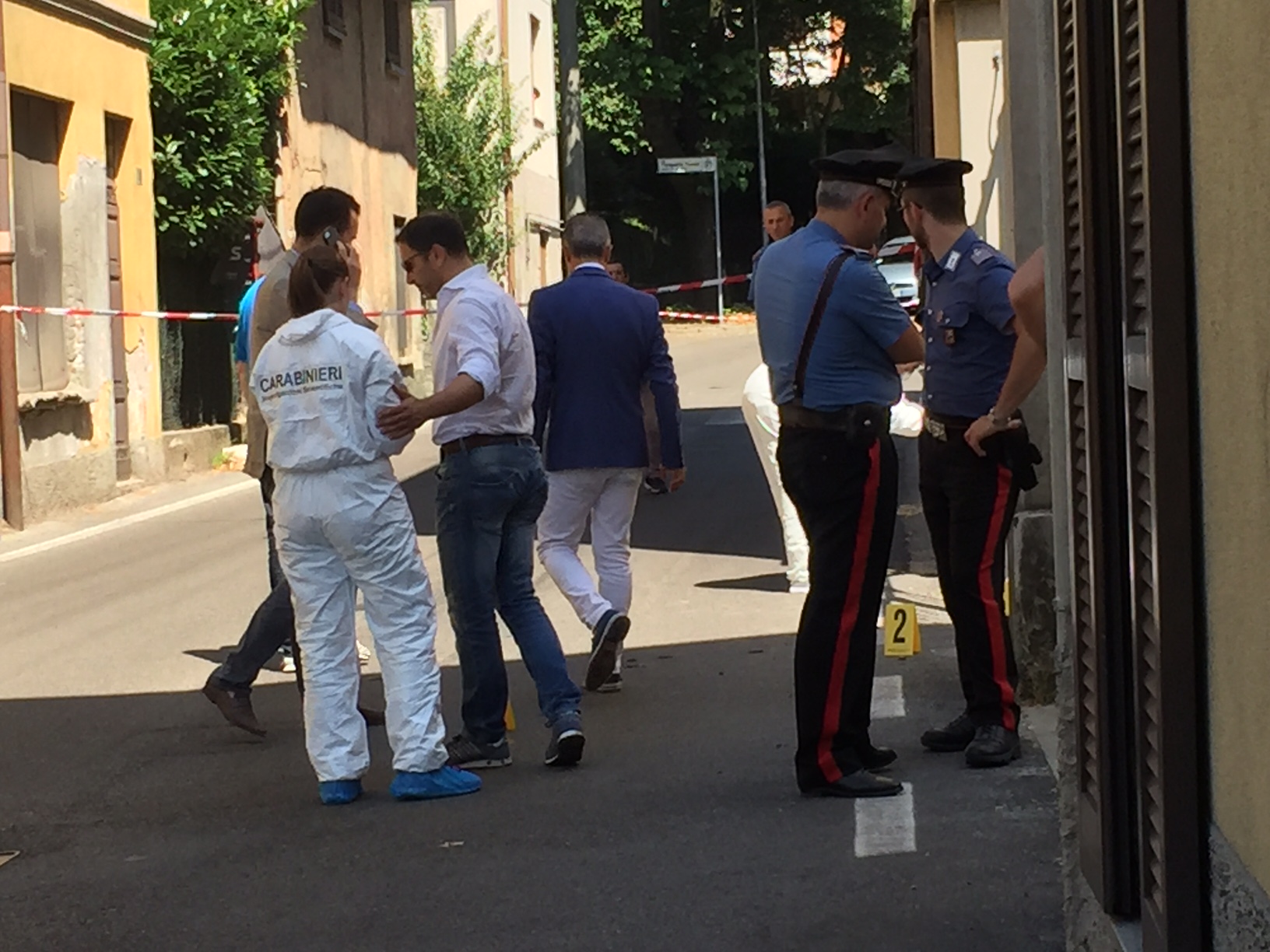 Sparatoria nel primo pomeriggio nel centro di Tradate