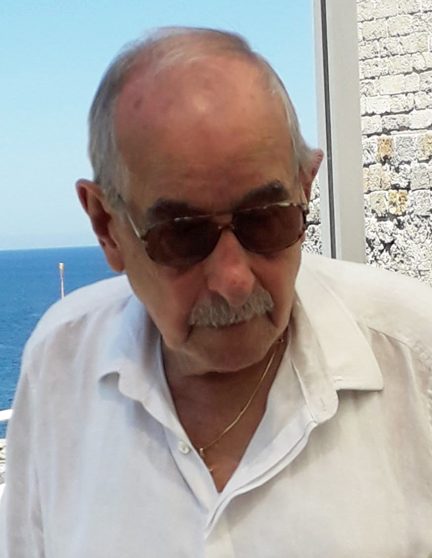 Annuncio Famiglia Mario Carlucci - VareseNews