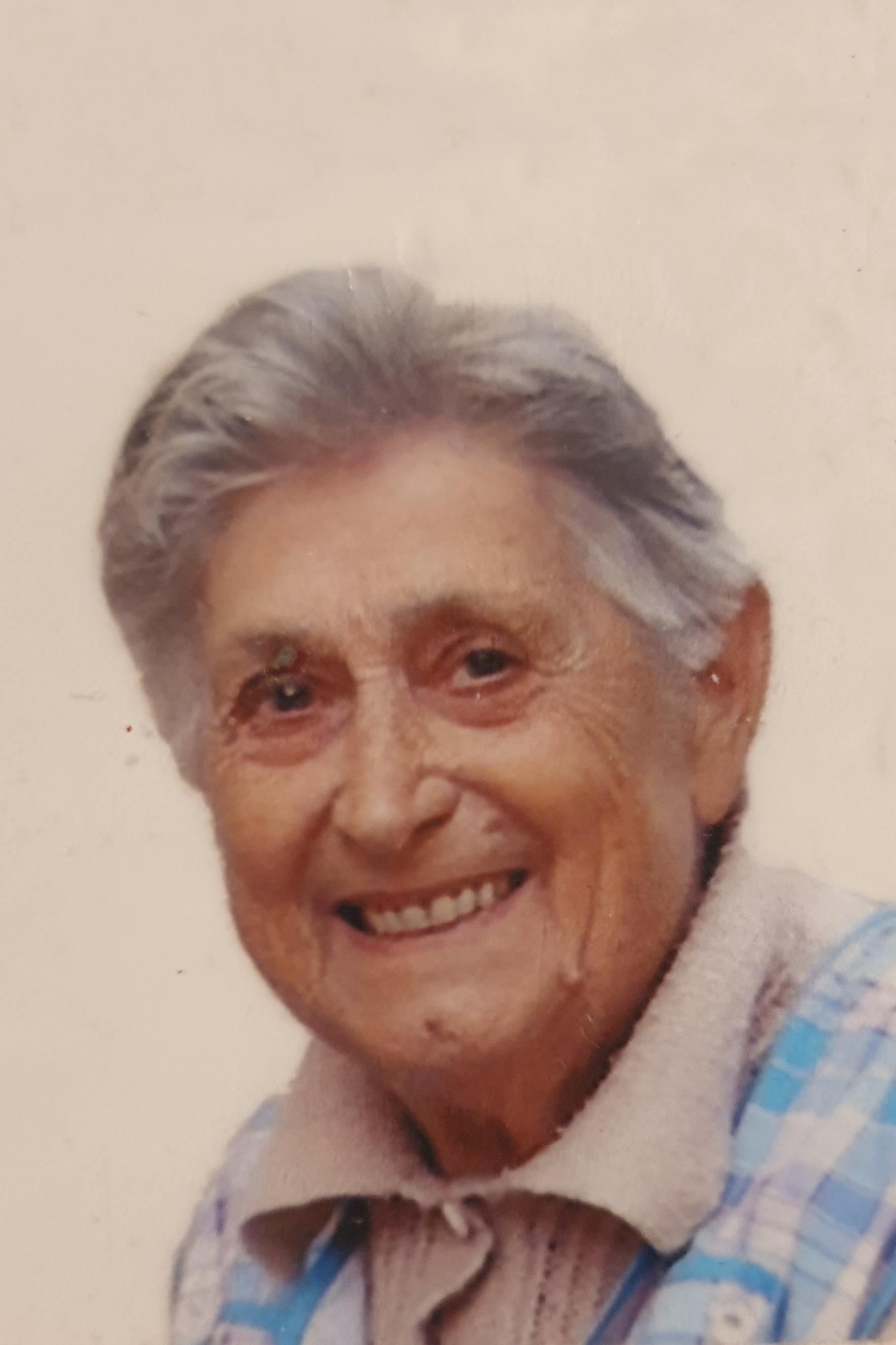 Annuncio Famiglia Rosa Maria Triacca ved. Ossola - VareseNews