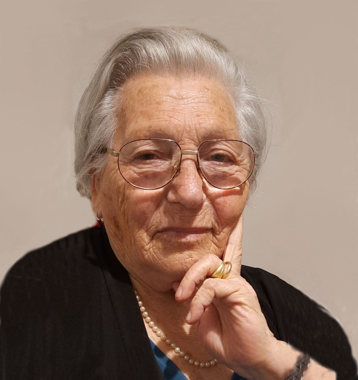 Annuncio Famiglia Maria Assunta Zaccariello ved. Cacciapuoti - VareseNews